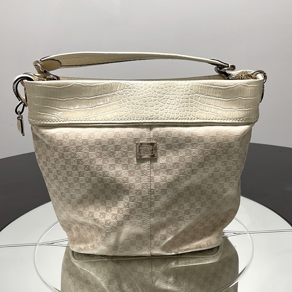 Liz Claiborne | Bags | Liz Claiborne Signature Lc | Poshmark